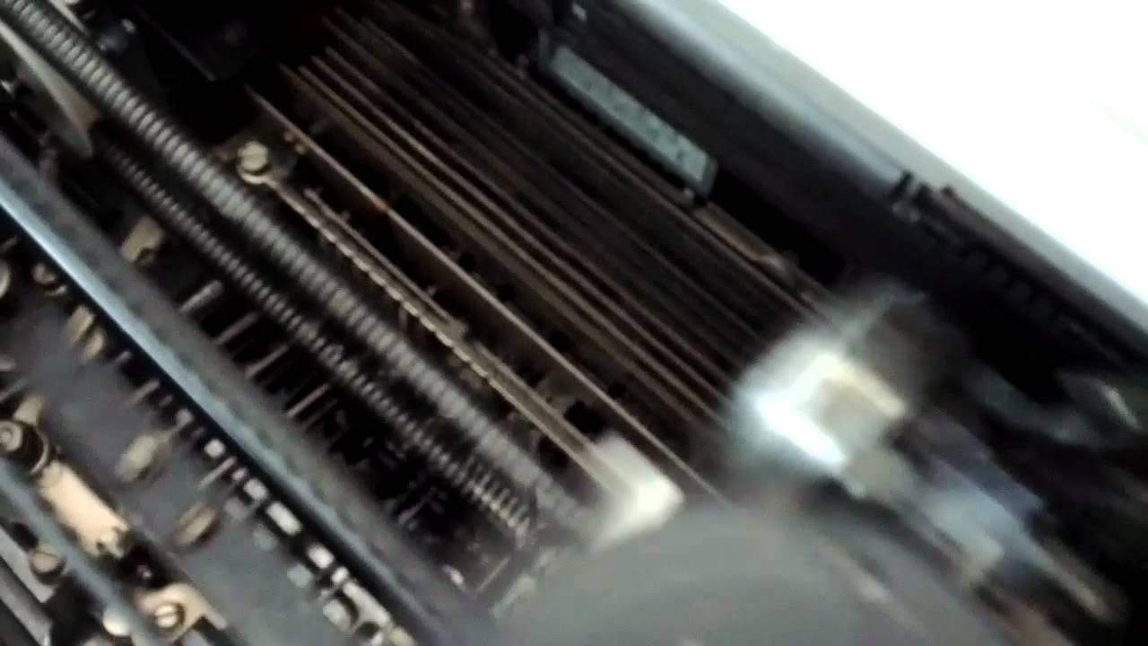 Teletype ASR 33 CLOSEUP - YouTube