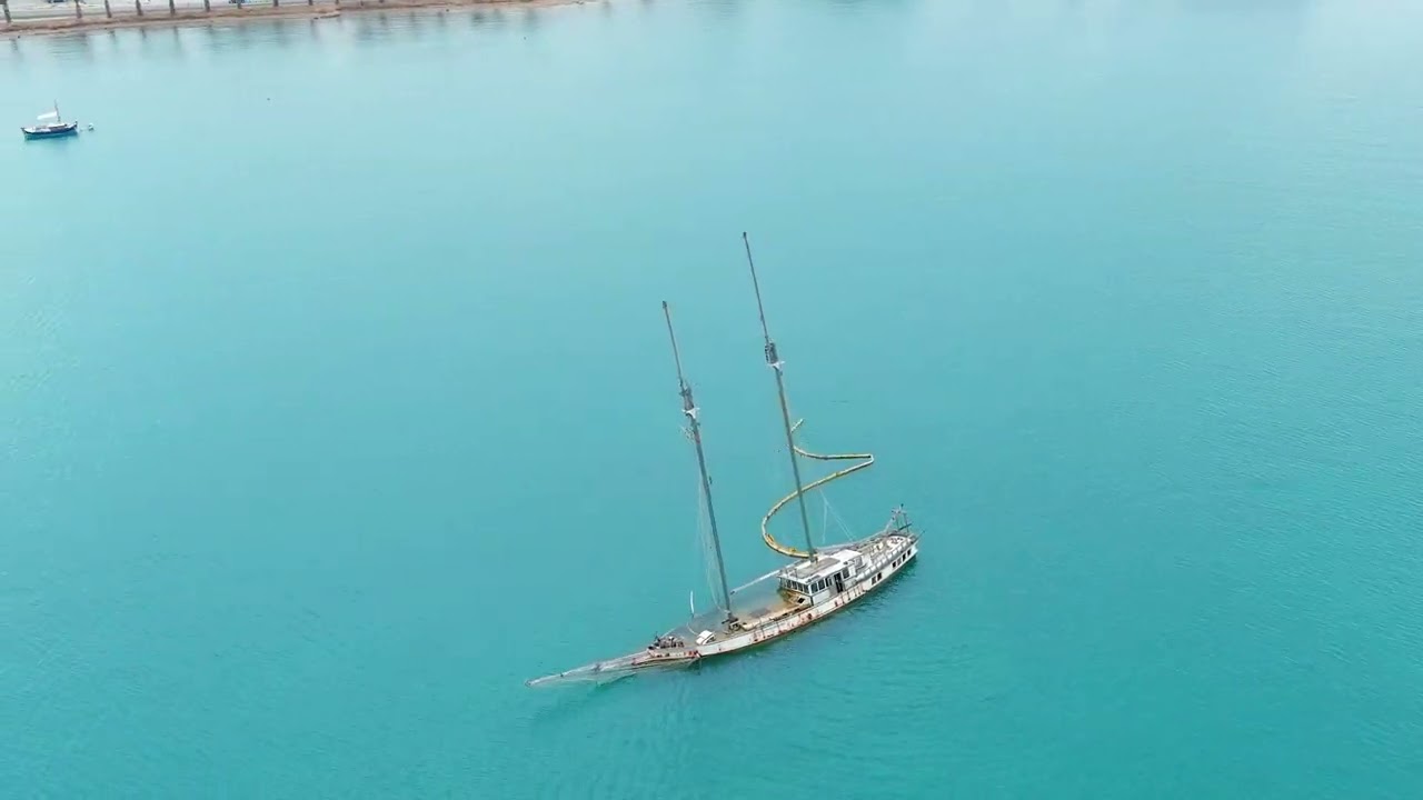 ΒΥΘΙΣΜΕΝΟ ΙΣΤΙΟΦΟΡΟ ΠΟΡΤΟ ΧΕΛΙ SUNKEN SAIL SHIP PORTO XELI - YouTube