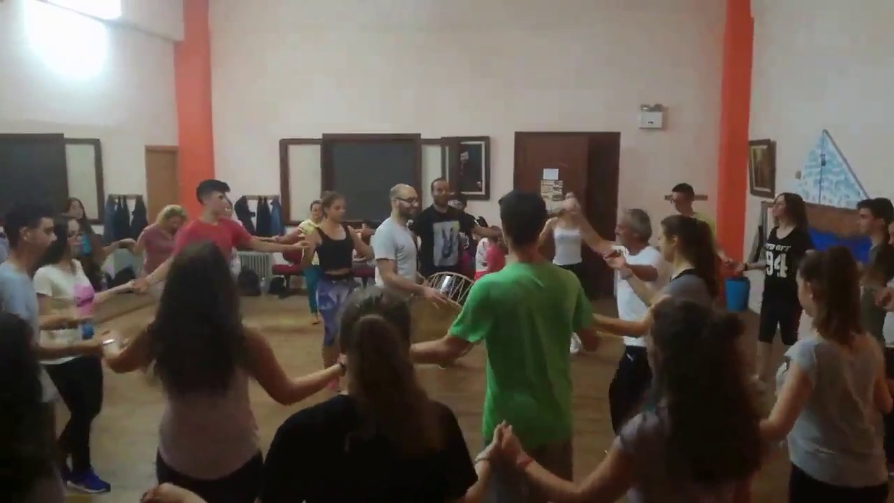 Λαογραφικός Ομιλος Χώρας Μεσσηνίας - YouTube