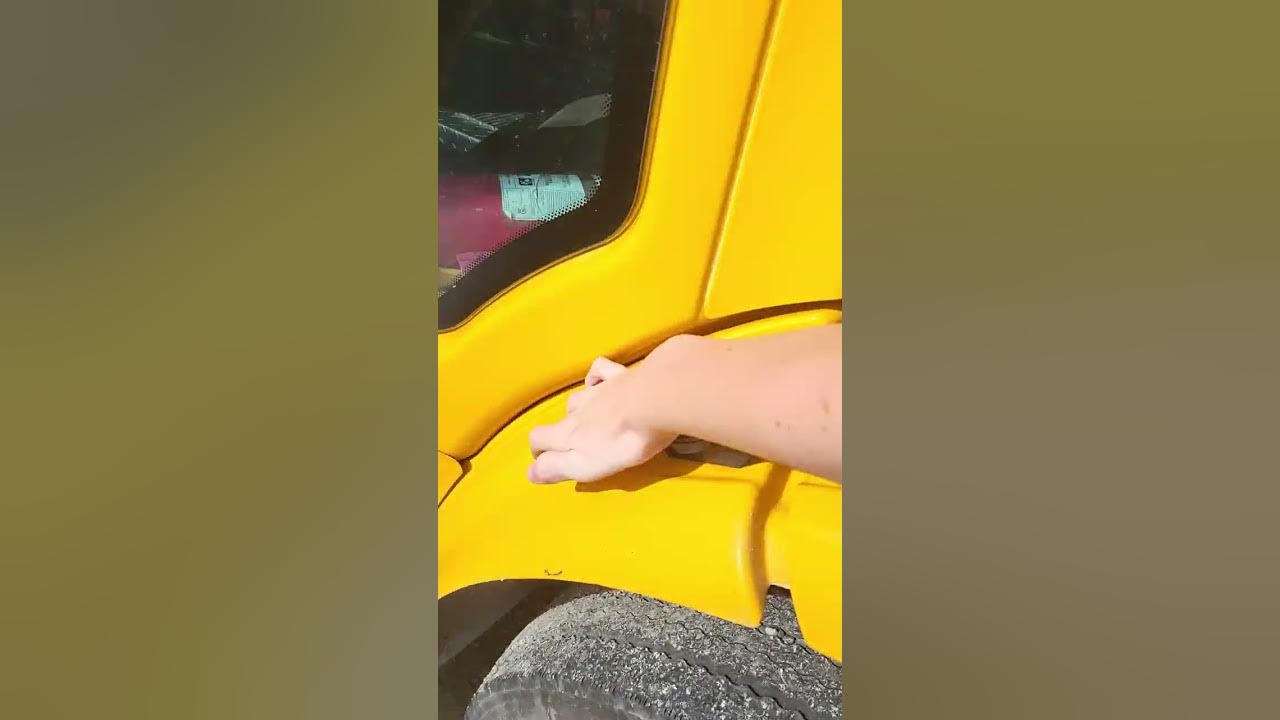 2019 C2 Cummins Engine Look Under the Hood #thomasbuiltbuses - YouTube