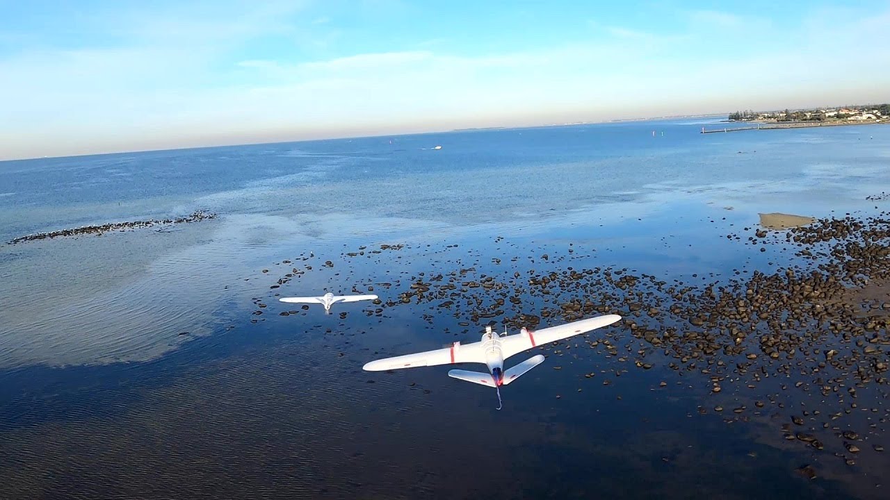 » Talon Pro, Mini Drak & Mini Goose chase action - YouTube
