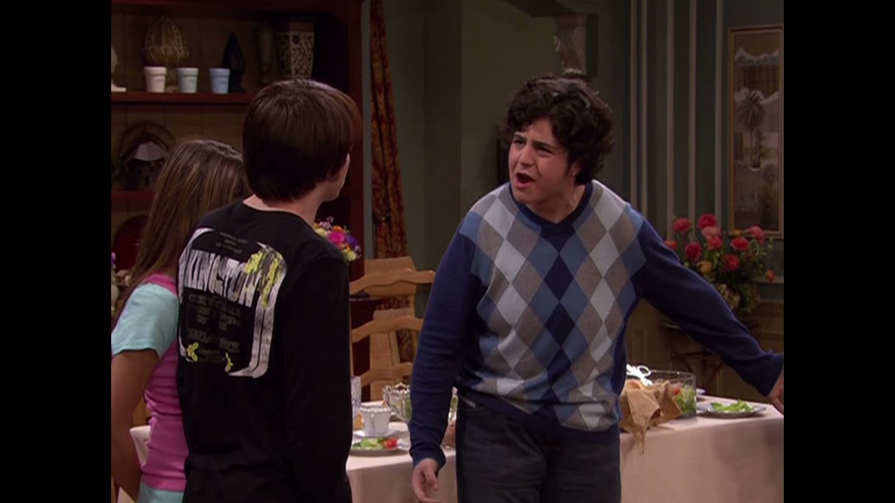 Drake & Josh - Drake & Lucy Continue Their Wrestling Match Downstairs ...