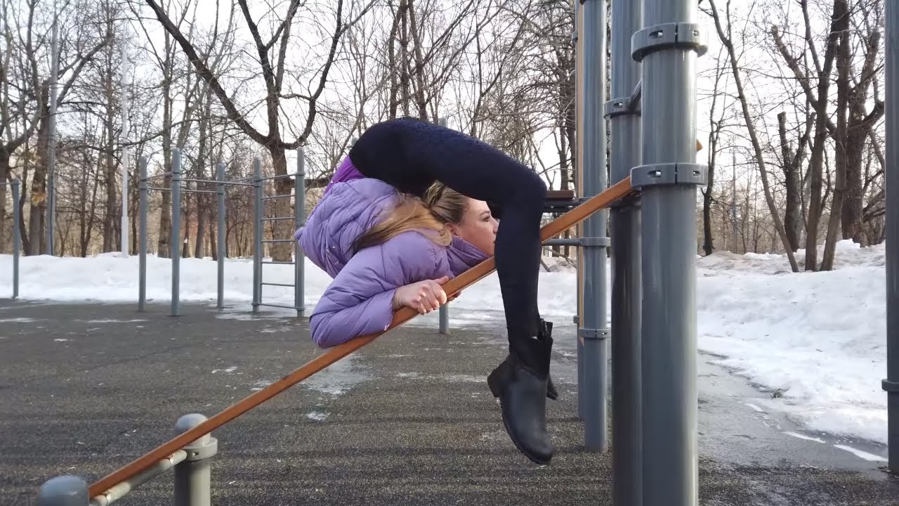 Photography on the sports ground. Contortion Routines. - YouTube