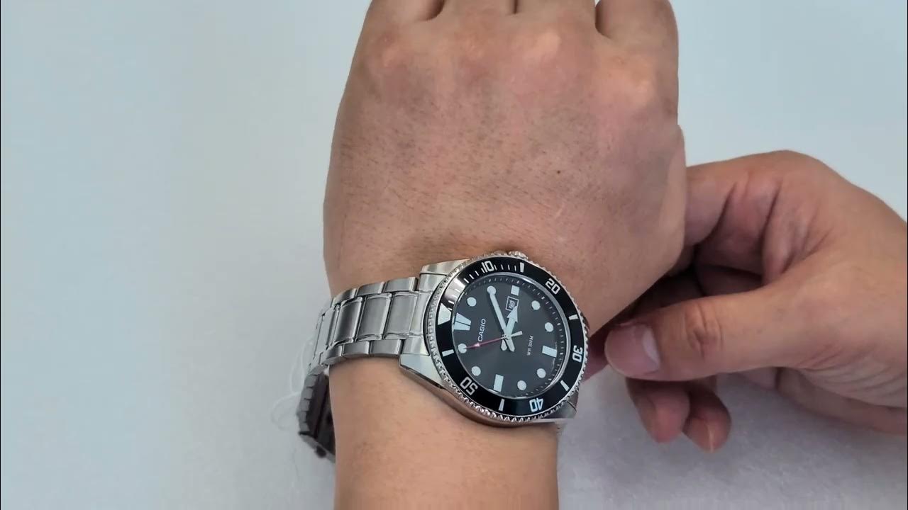 CASIO MDV-107D-1A1 Diver Watch - YouTube
