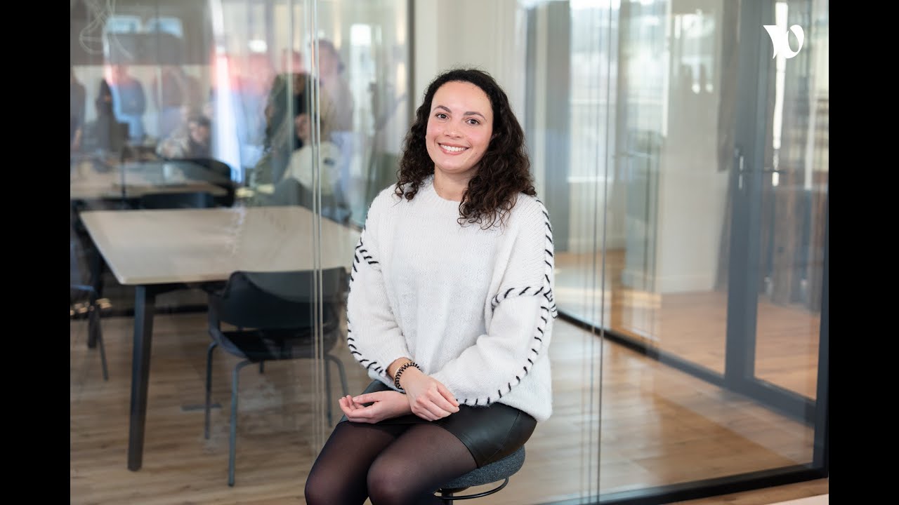 Découvrez Onepilot avec Sarah, HR Manager - YouTube