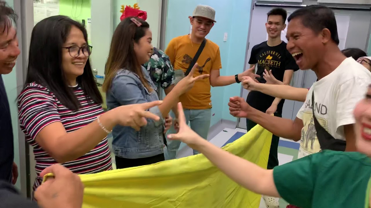 Operating room Christmas party 2019- bato bato pik with Lap sheet😂 ...