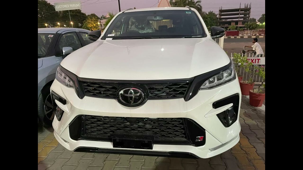 Toyota Fortuner GR Sports Automatic | Fortuner | Fortuner Legender | GR ...