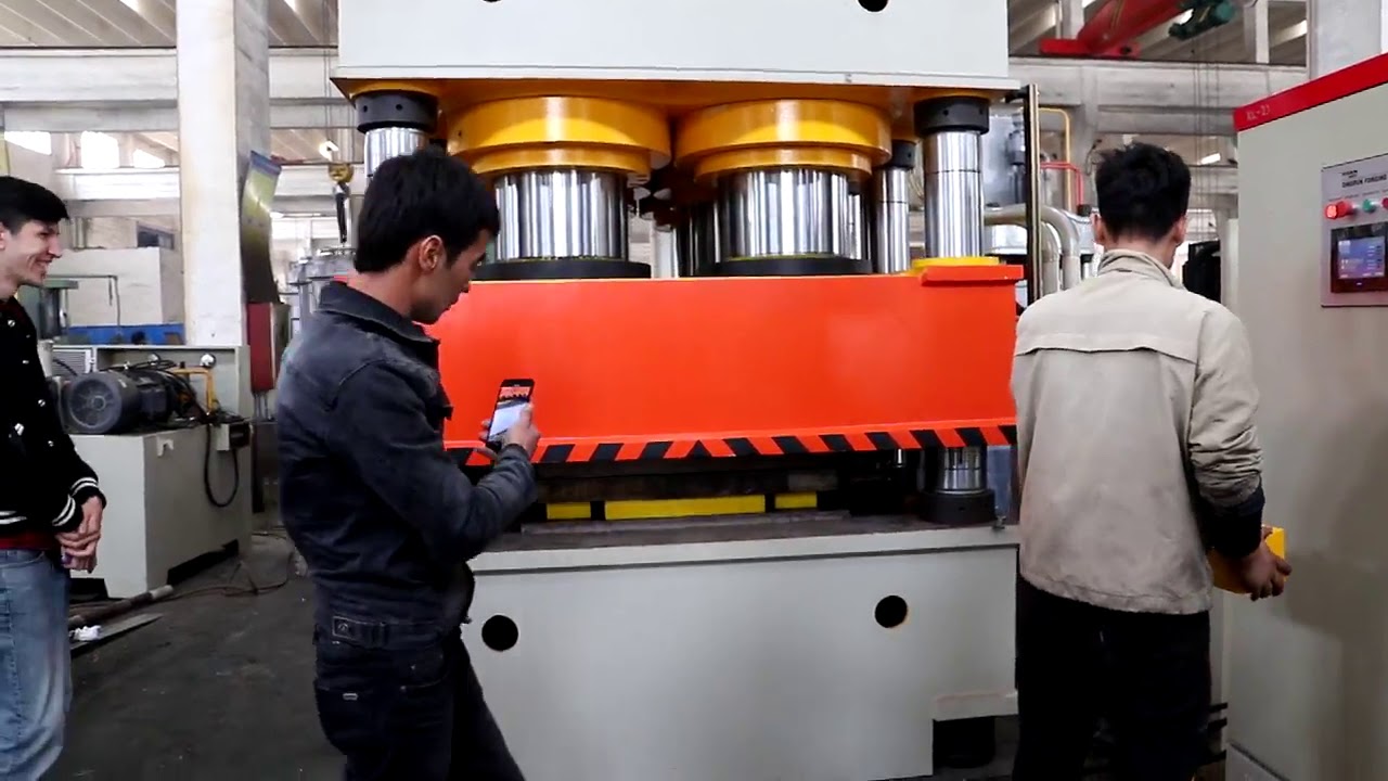 door press machine - YouTube