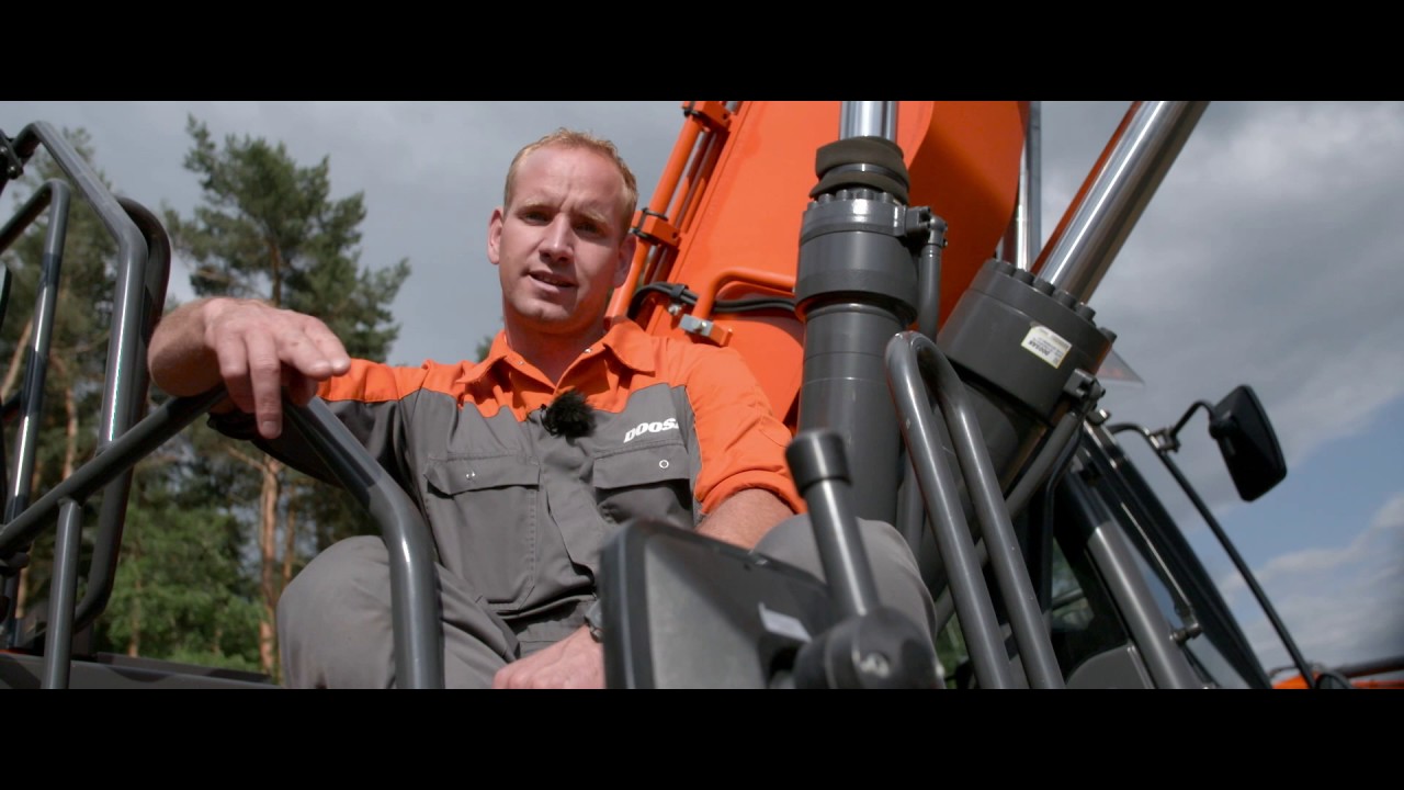 Doosan Wheeled Excavator Modes Attachements | Doosan Equipment Europe ...