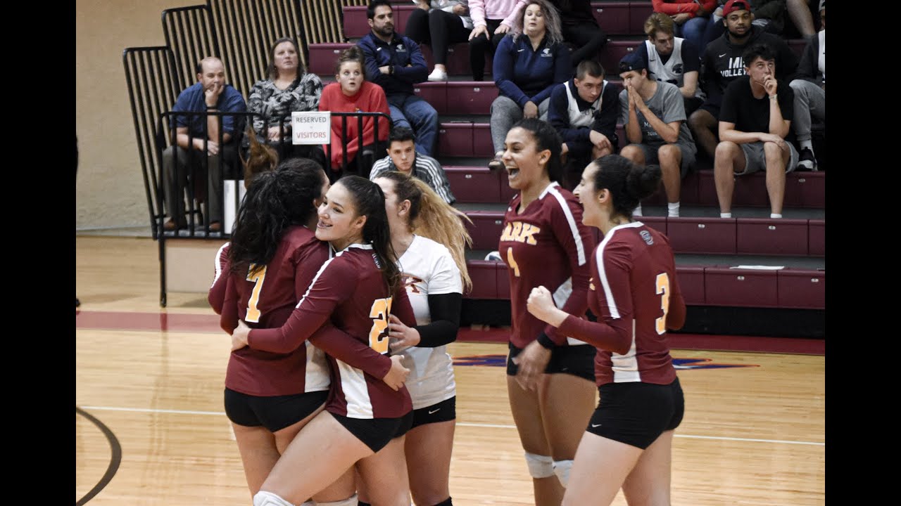 Highlights of Noura and Nada Meawad Park vs MBU. Thu, Oct. 3, 2019 ...