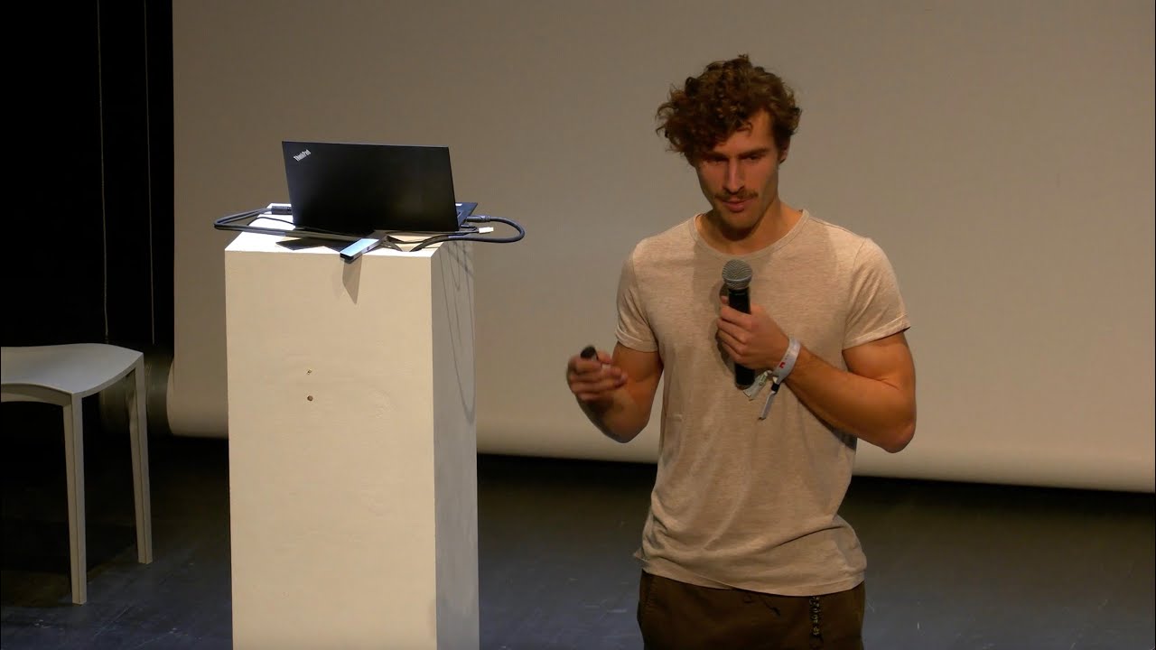 Xander Steenbrugge : Generative AI, a new paradigm for creative ...