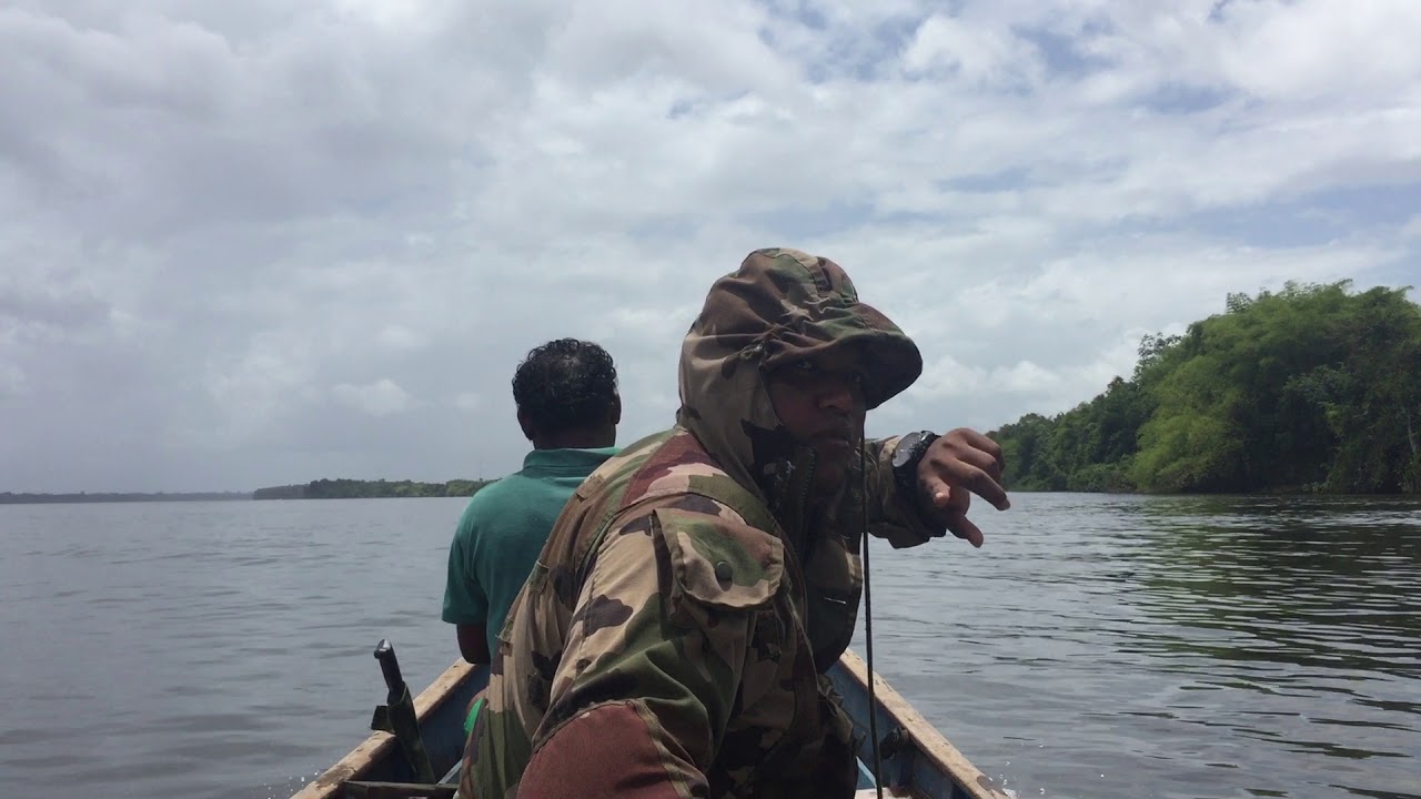 Suriname Corantijn Rivier - YouTube
