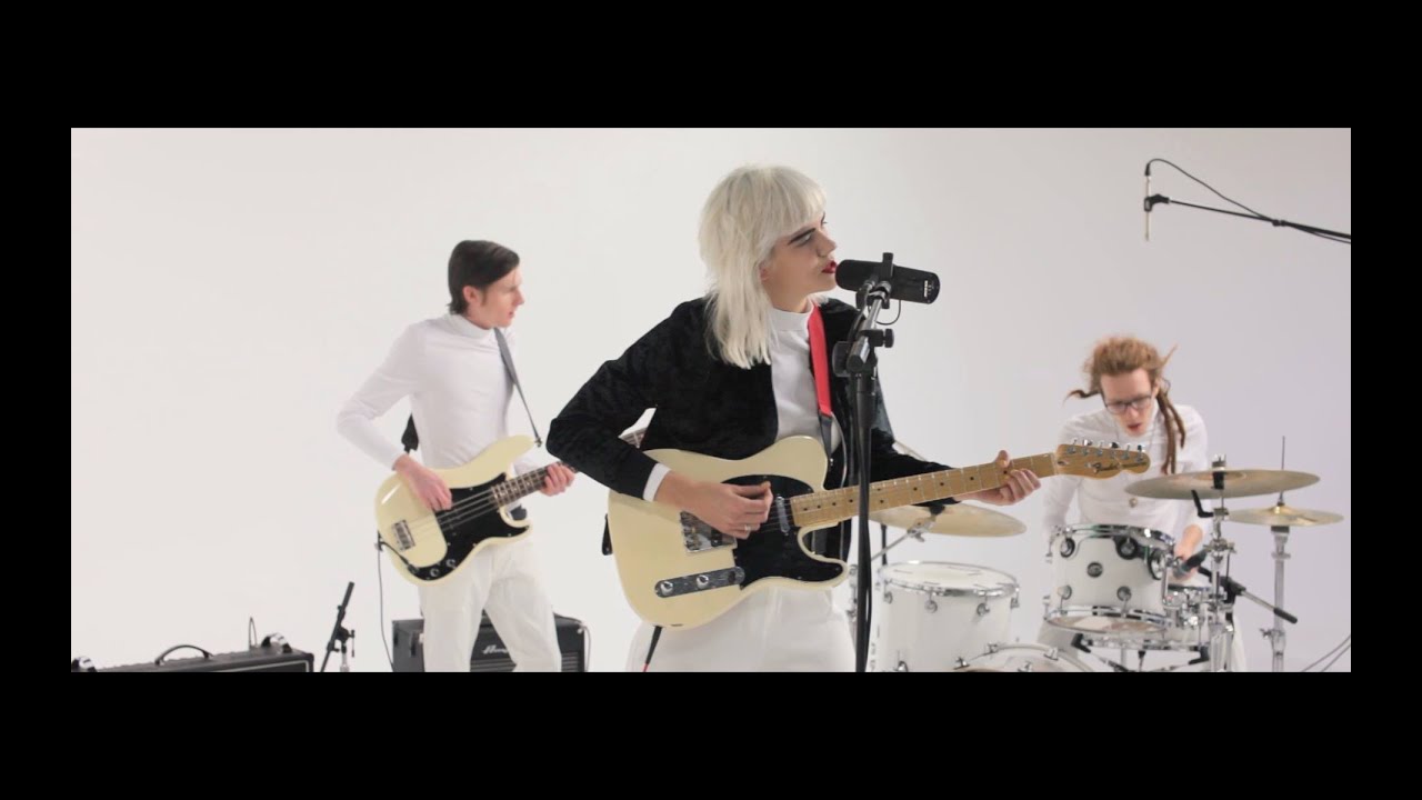 BEC SANDRIDGE -IN THE FOG, IN THE FLAME (LIVE SESSION) - YouTube