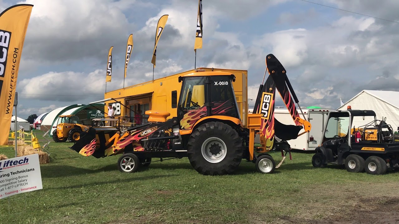 JCB GT at 2018 Empire Farm Days - YouTube