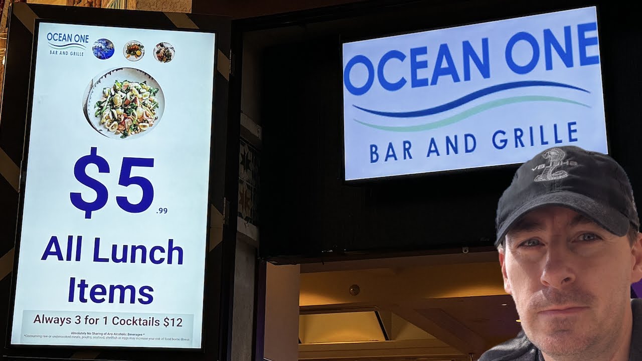 Las Vegas - $5.99 Mittagsmenü im Ocean One Bar & Grill im Planet ...