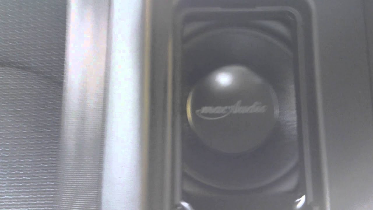 Citroen C5 X7 Free air subwoofer - YouTube