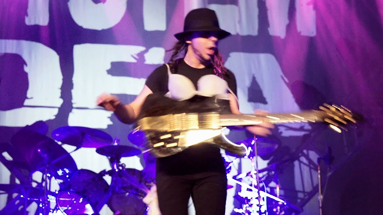System Of A Down "Psycho Bra Solo" - YouTube