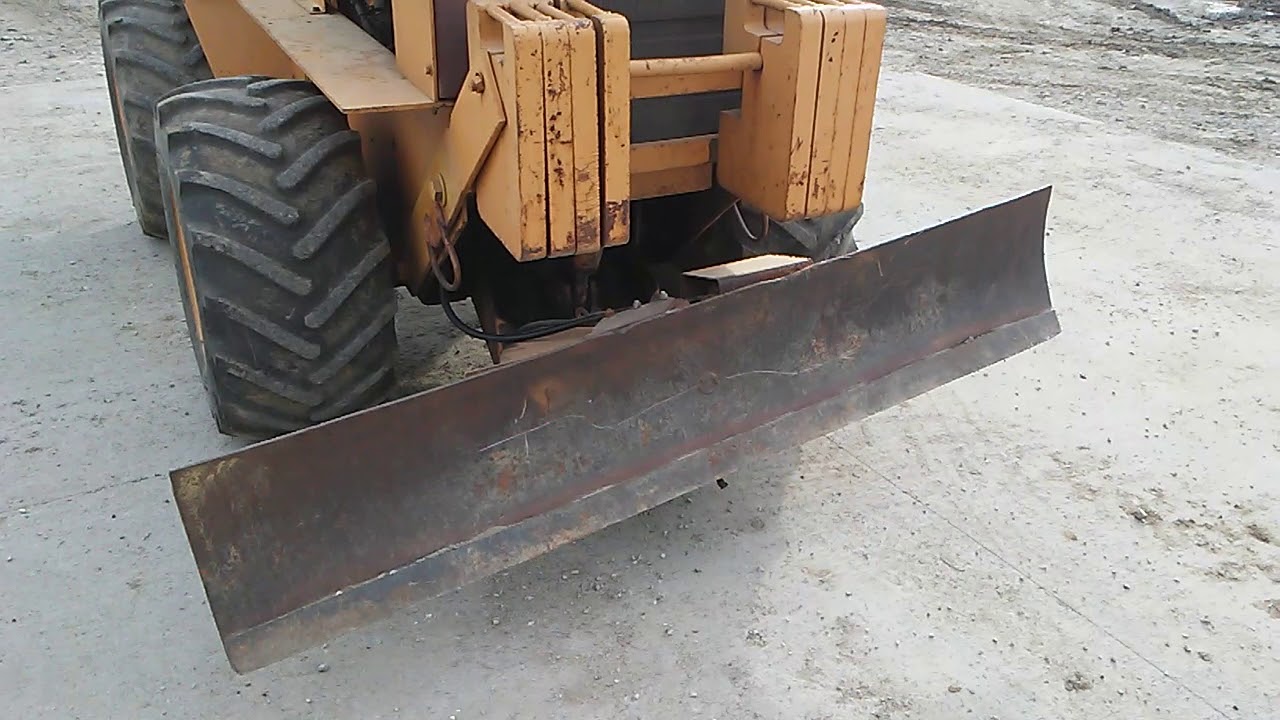 Case DH4 Trencher VIdeo 1 - YouTube