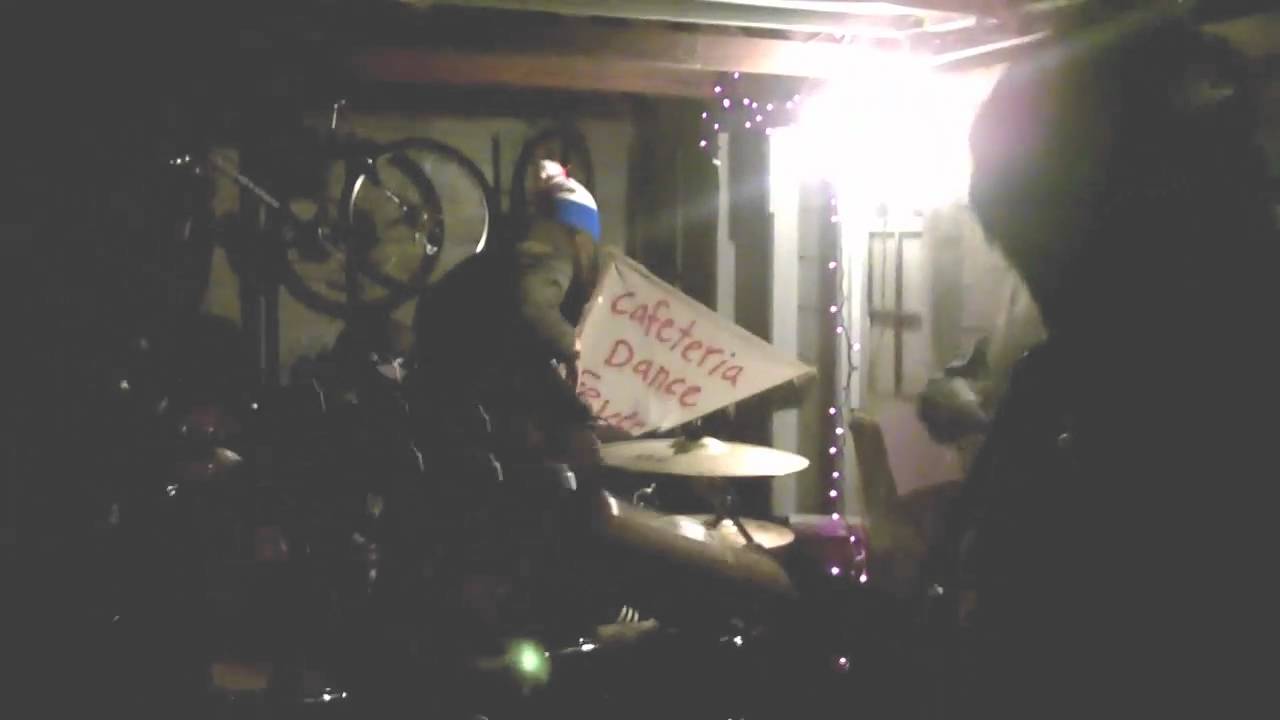 01 Timmy the Terror and the Winter Coats Halfway Haus 11 12 10 - YouTube