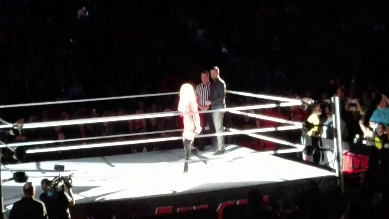WWE LIVE Event part 8 of 12 - YouTube