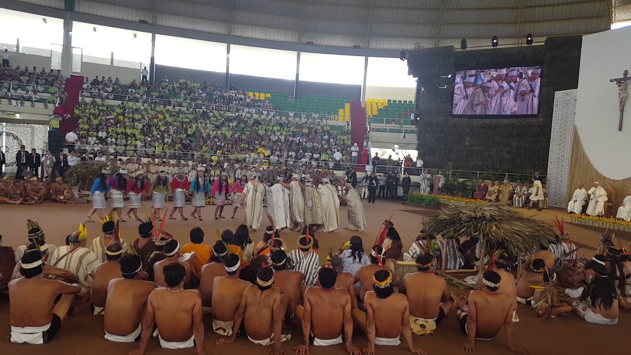 Indigenous dance for Pope Francis. - YouTube