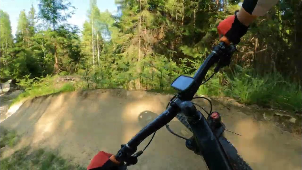 Czerwona Strzała * Bike Park Skolnity Wisła * * * 230603 RAW - YouTube