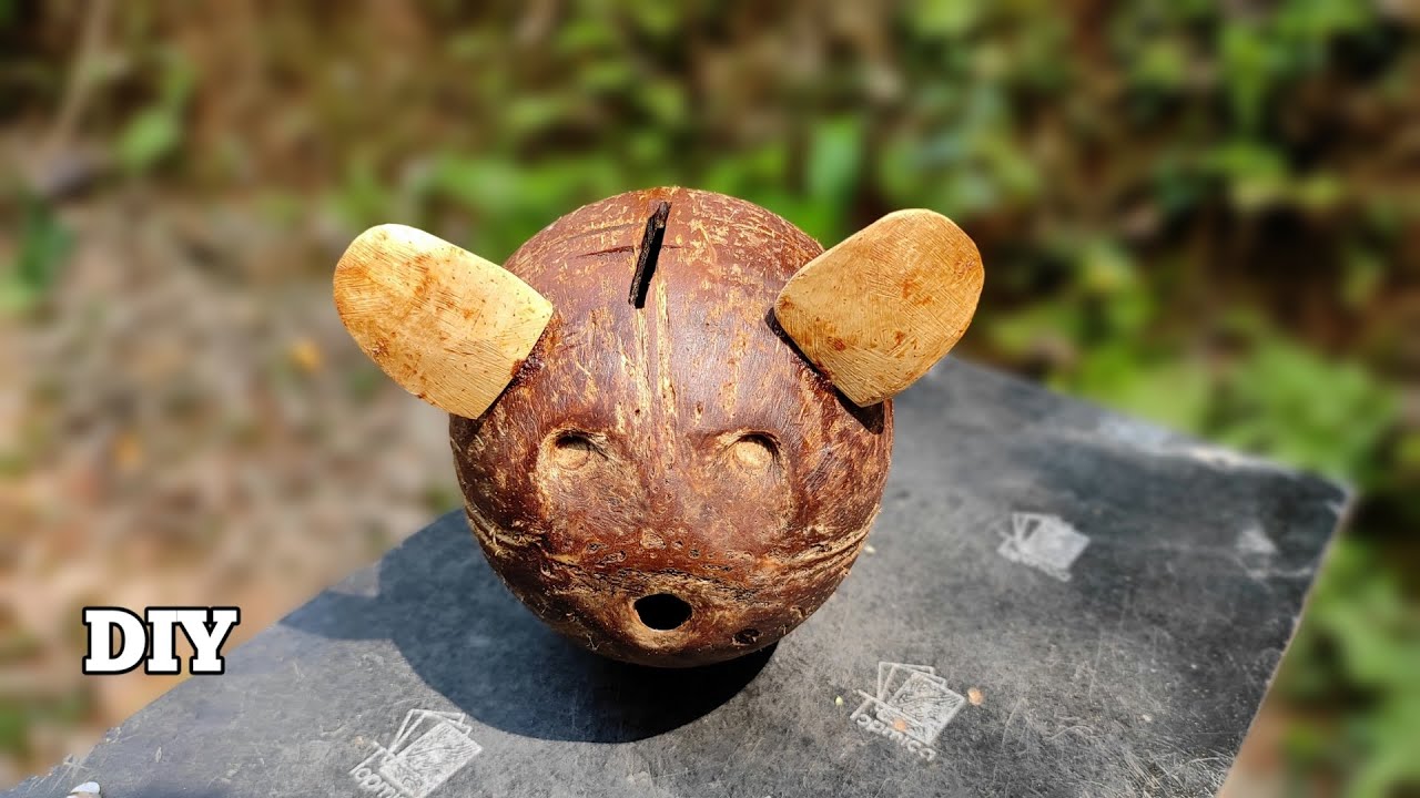 how to make a piggy bank with in wasteaterials|coconut shell craft|COCO ...