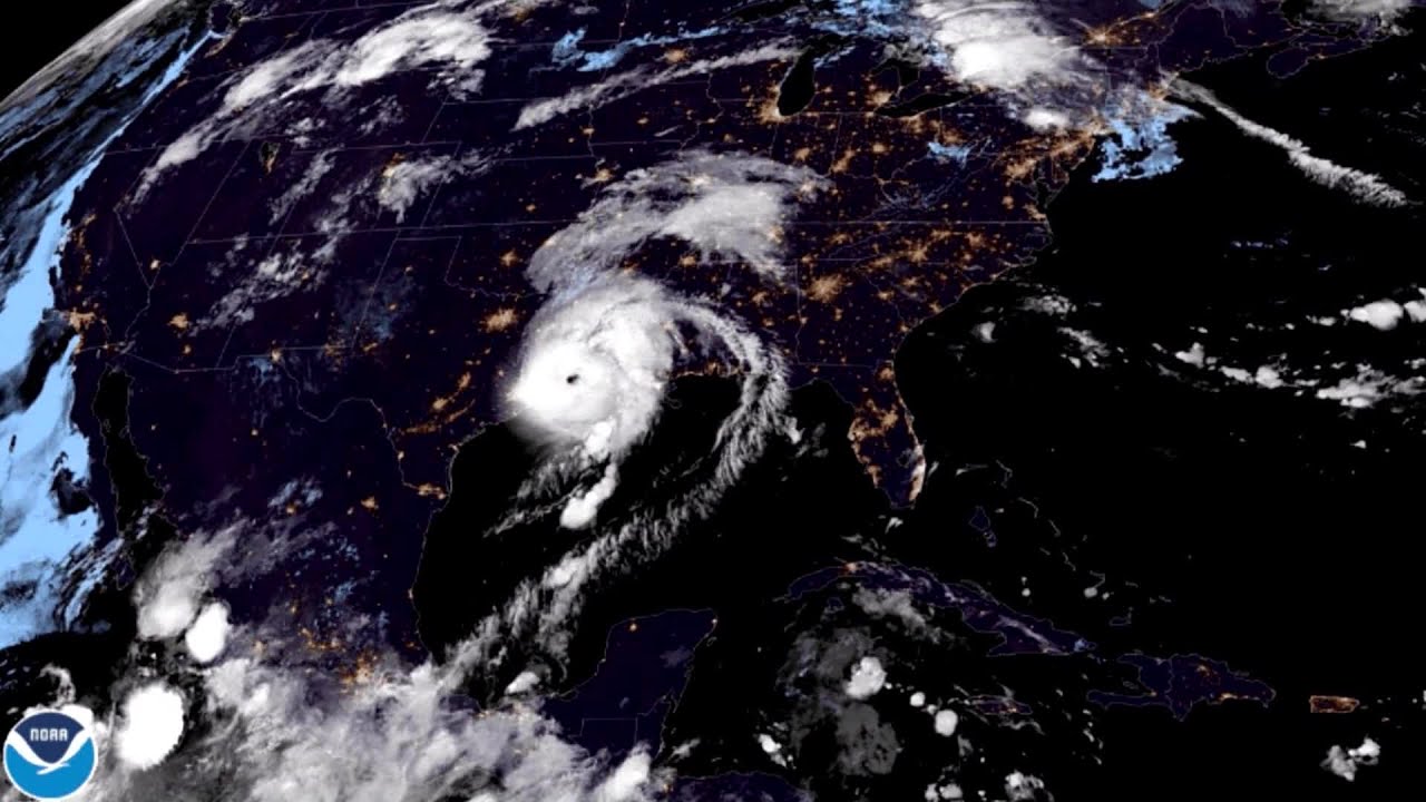 Satellite imagery as Hurricane Laura makes landfall overnight - YouTube