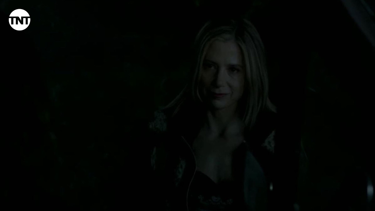 Evolve or Die - Pope and Sara | Falling Skies | TNT - YouTube