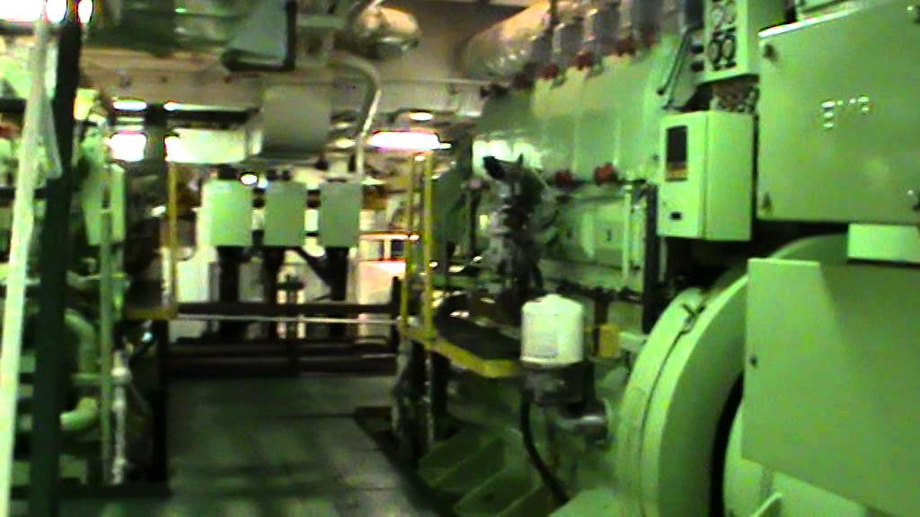 Ship Engine Room Tour-01 - YouTube