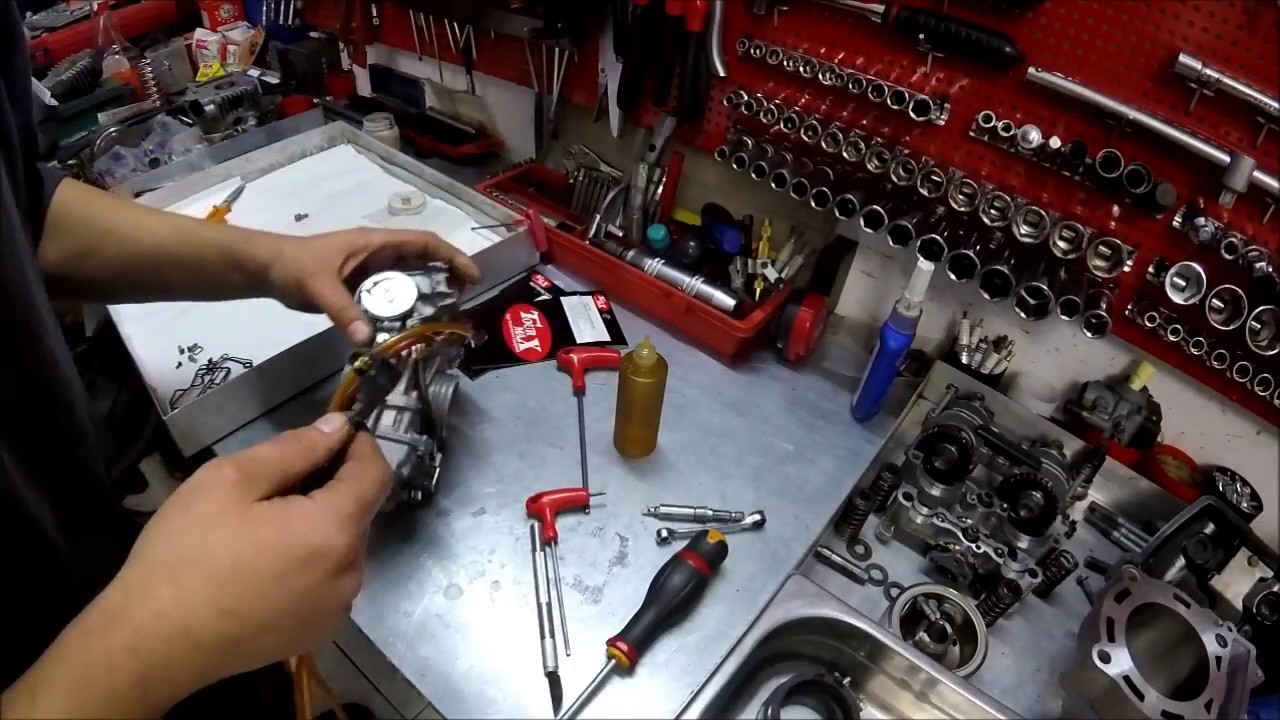 Keihin FCR rebuild timelapse - YouTube