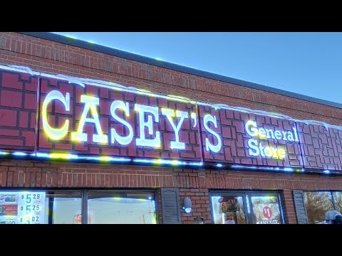 Casey’s Gas Station Pizza - MUST TRY - YouTube