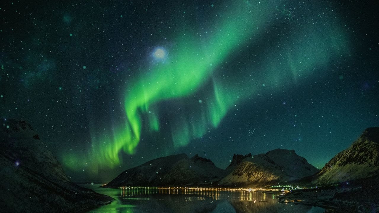 Green Aura (visual loops) - YouTube