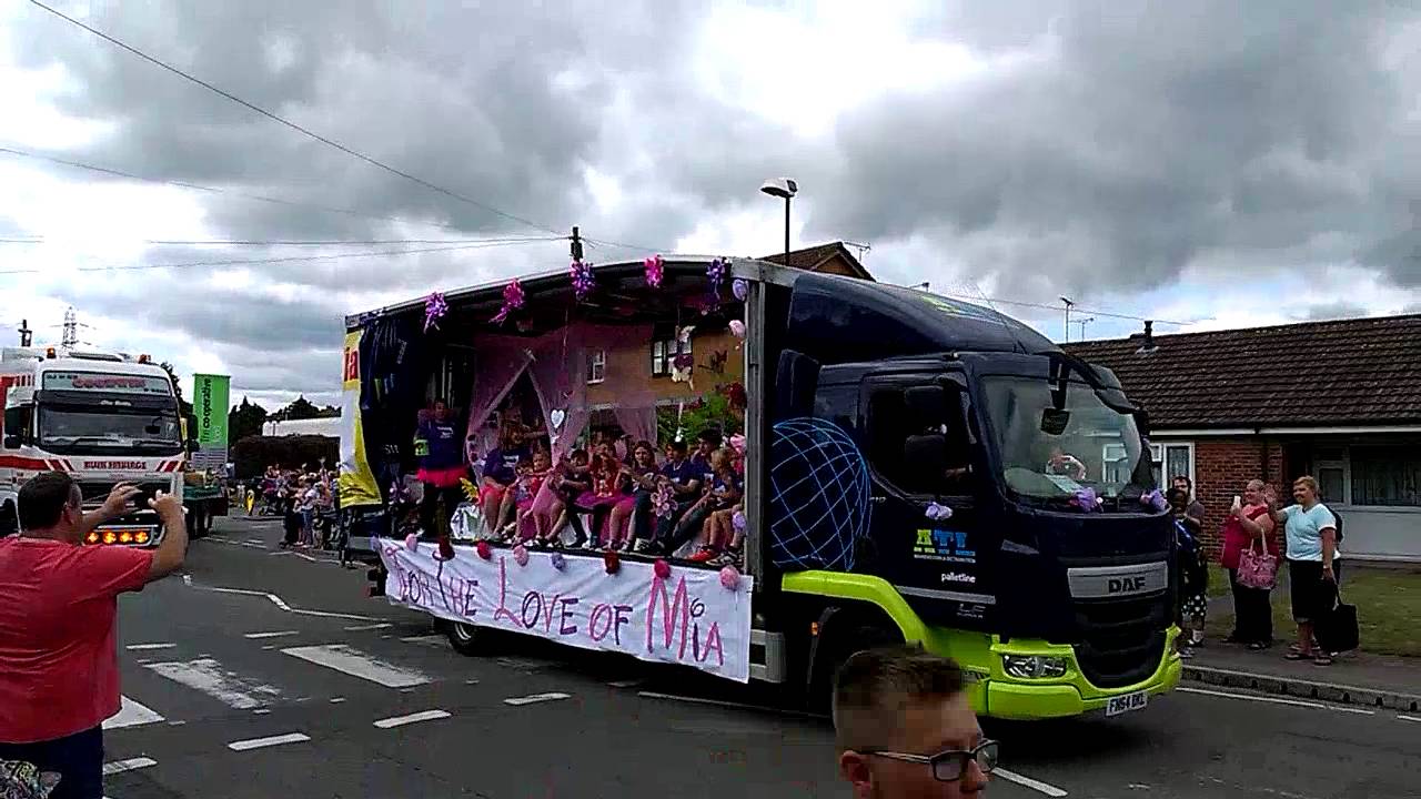 Hatton carnival 2015 part1 - YouTube