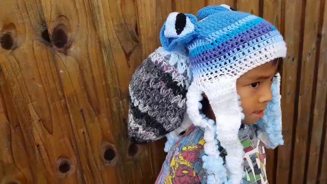 Octopus Crochet Hat - YouTube