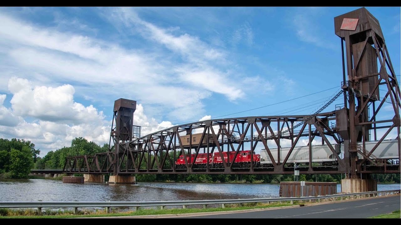 MUST SEE!!! MILWAUKEE ROAD LIFT BRIDGE in Hastings Minnesota - YouTube
