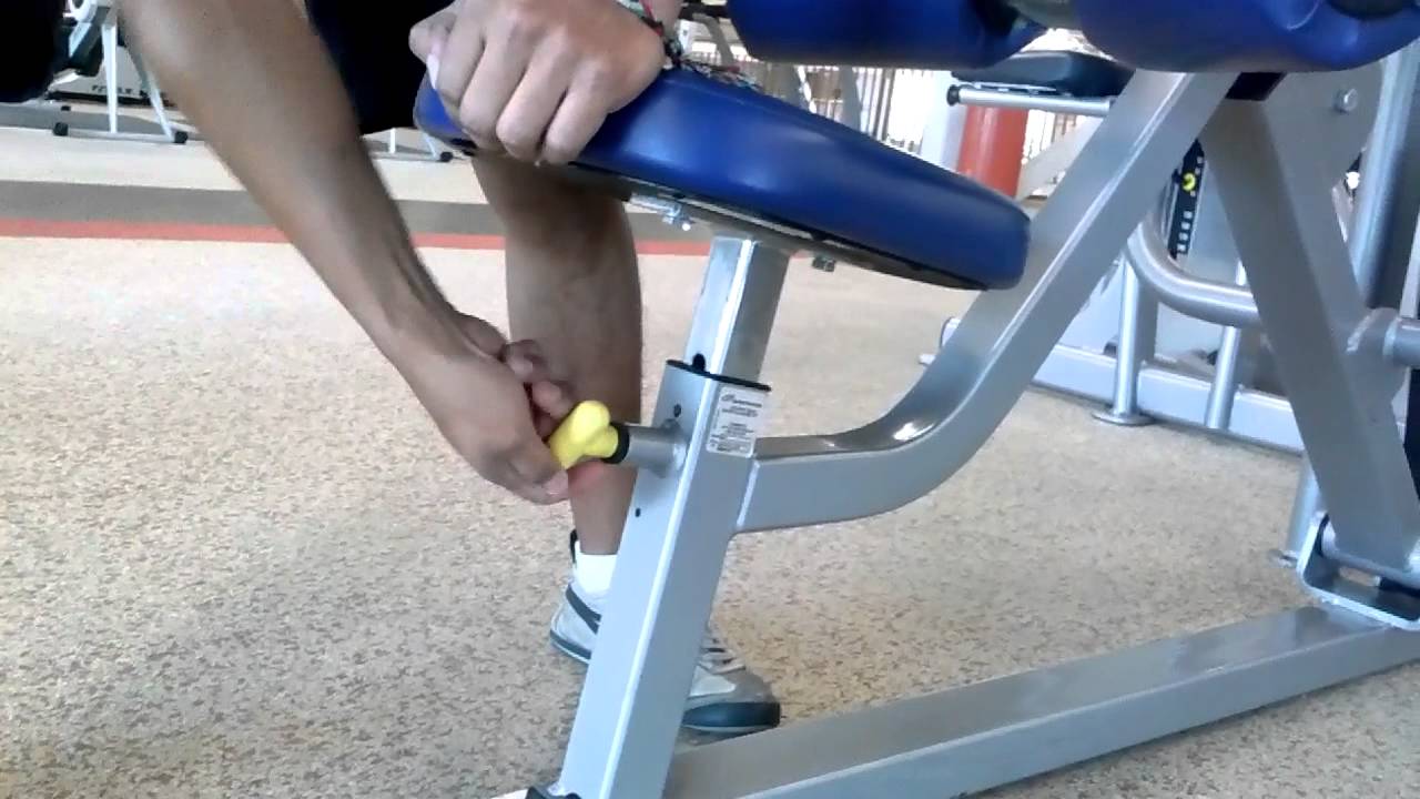 Nautilus Tricep Press - YouTube