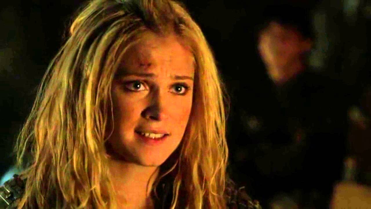 The 100- 3 x 11 Clarke talks with Niylah - YouTube