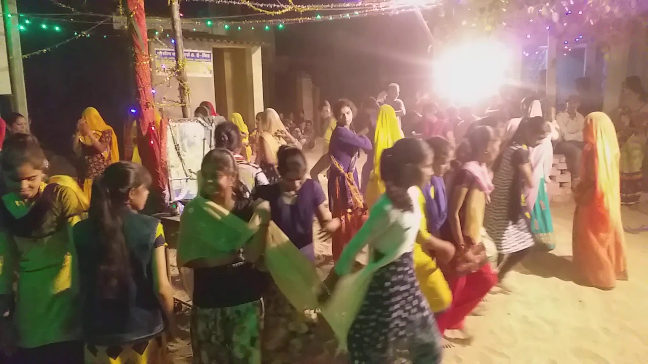 Nav Durga garba madanl me mataoo bhano buwra jordar parstuti - YouTube