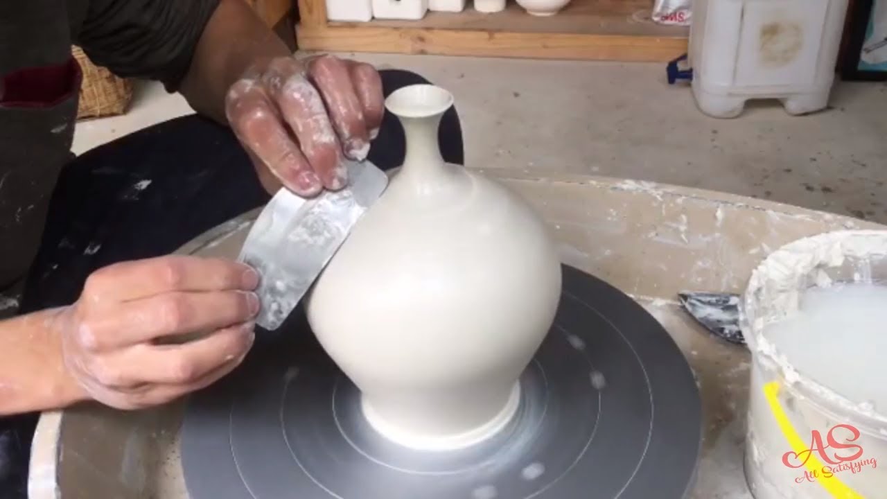MOST SATISFYING POTTERY VIDEOS | ASMR POTTERY COMPILATION - YouTube