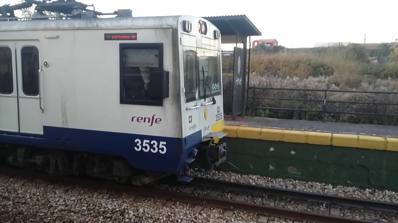 Feve 3500 saliendo de meres - YouTube