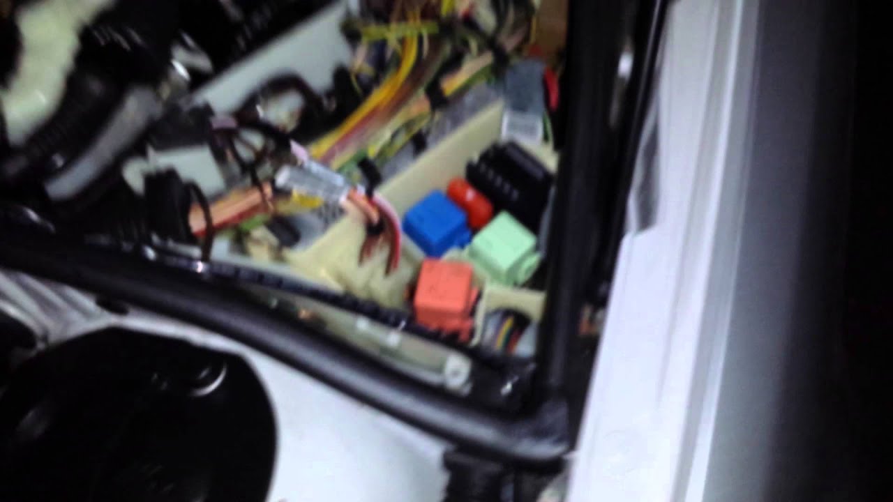 Smg really location bmw m3 e46 - YouTube