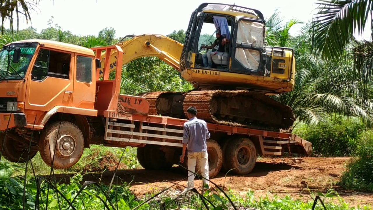Mobilisasi excavator PC 130 - YouTube