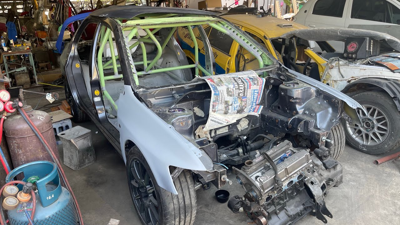 Evo Drag Build Ep.1 - YouTube