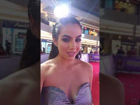 Ela Velden 😍 [Veinteañera, Divorciada y Fantástica]