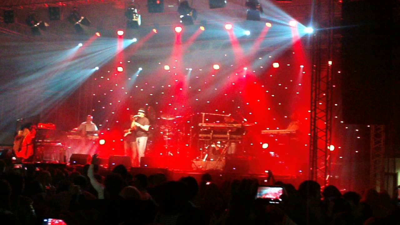 Haris Dzinovic - Mustiluk (Koncert Metropolis Arena - Skopje , 21.12. ...