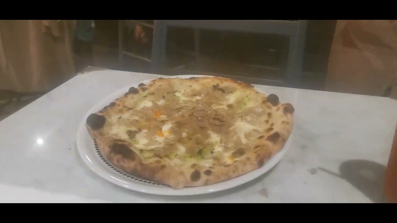 Truffle Pizza Fuoco Farina ^^ Alba (Cn) Chef Maurilio Garola Pizza ...