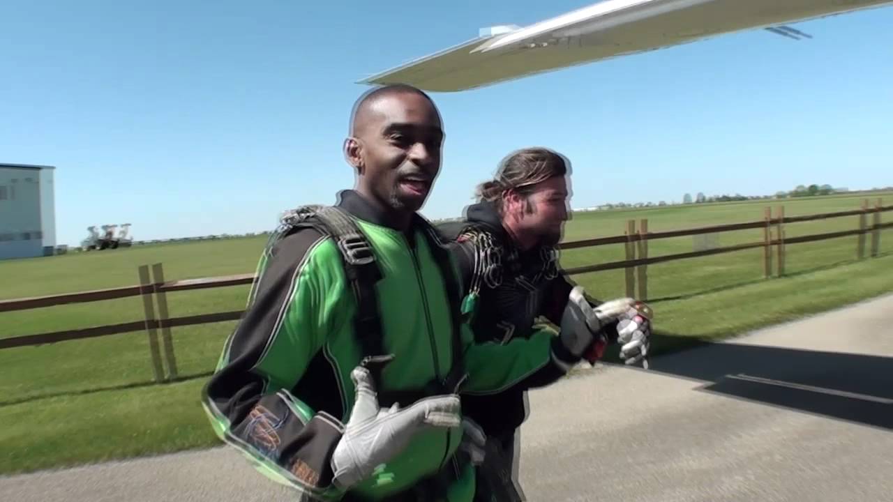 Andre Hamilton's Tandem skydive! - YouTube