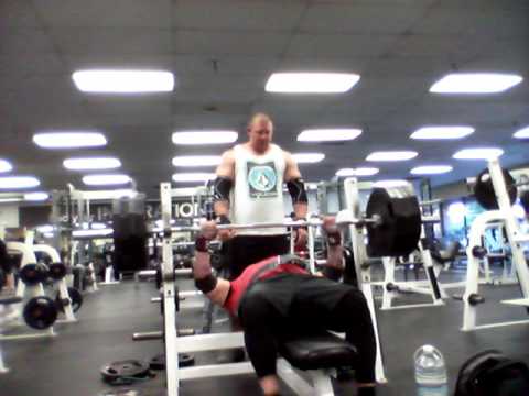Beach Press with 405 Lbs. Second attempt. - YouTube