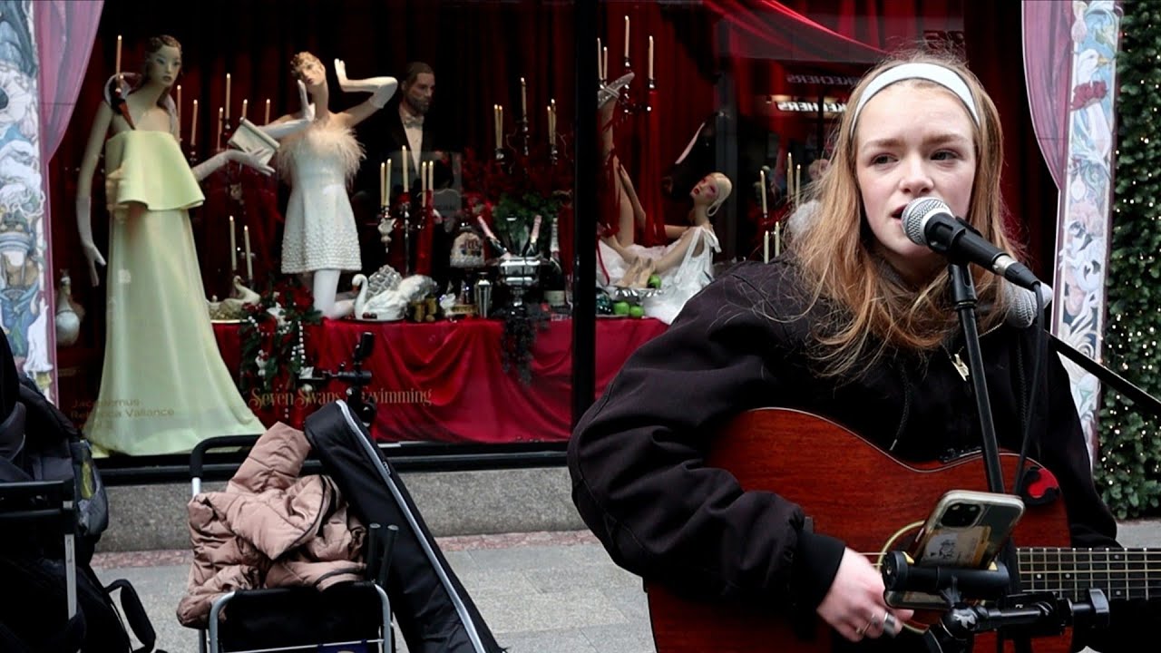 Wham! (Last Christmas) Performed Beautifully by Sarah Fitzsimon. - YouTube